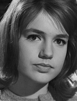 E non se ne vogliono andare! (1988) | ČSFD.cz