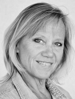 I de beste familier - Episode 1 (E01) (1994) | Tvůrci | ČSFD.cz