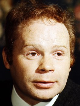 Éretlenek - A két idegen (S02E02) (1996) | Creators | ČSFD.cz