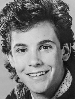 Valerie - Love with the Proper Hogan (S03E11) (1987) | ČSFD.sk