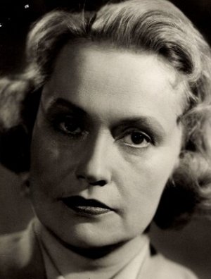 Manja Behrens | Biografie | ČSFD.cz