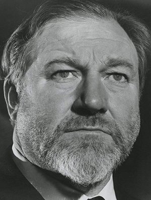 James Robertson Justice | ČSFD.cz