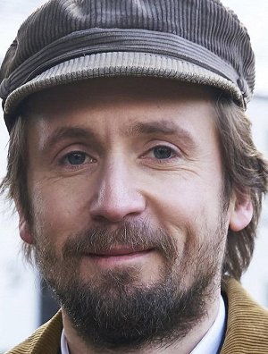 Tom Basden | Galerie - Z filmu | ČSFD.cz