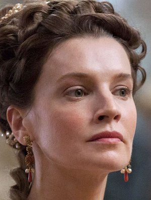 Catherine Walker | Diskuze | ČSFD.cz