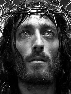 Robert Powell | Galéria - Z filmu | ČSFD.sk