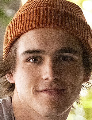 Charlie Gillespie | ČSFD.cz