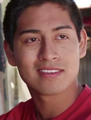 Adrian Favela | ČSFD.cz