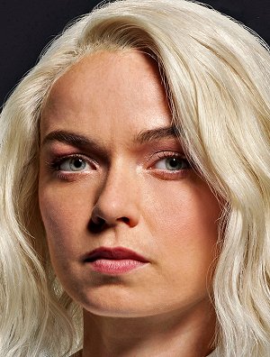 Jess Bush | Galerie - Z filmu | ČSFD.cz