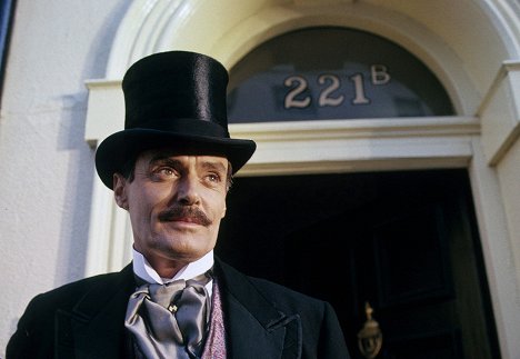 Simon Williams | ČSFD.cz