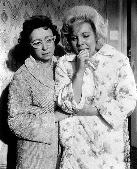 June Ritchie | Galerie - Z filmu | ČSFD.cz