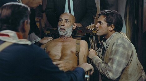 Hank Worden | ČSFD.cz