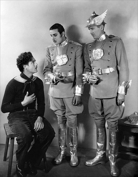 Charles Farrell | ČSFD.cz