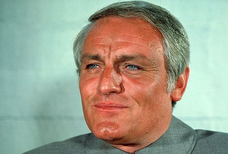 Charles Gray | ČSFD.cz