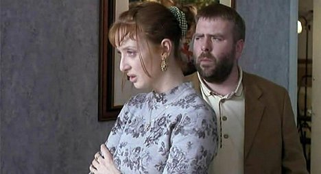 Elizabeth Berrington | ČSFD.cz