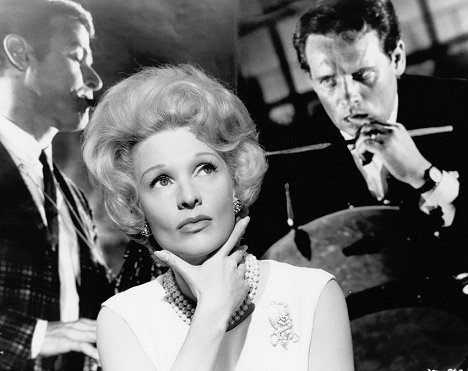 Marti Stevens | ČSFD.cz