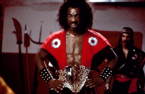 Julius Carry | ČSFD.cz