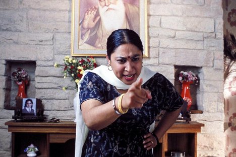 Shaheen Khan | ČSFD.cz