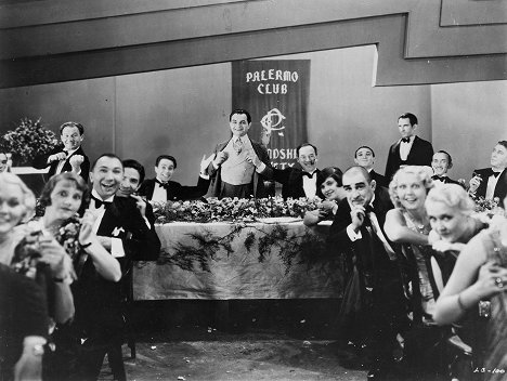 Stanley Fields | ČSFD.cz