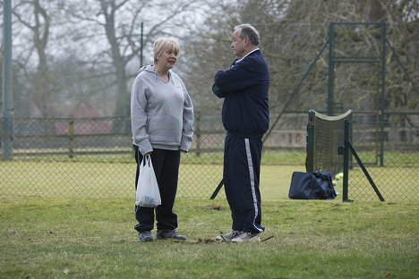 Alison Steadman | ČSFD.cz