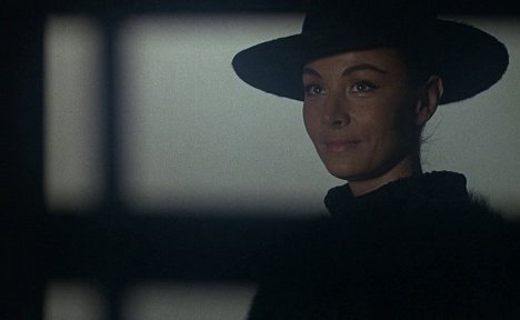 Oja Kodar | ČSFD.cz