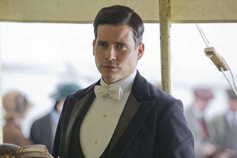 Robert James-Collier | ČSFD.cz