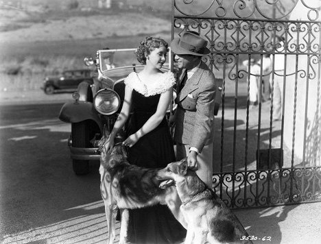 Donald Cook | ČSFD.cz