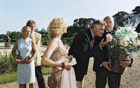 Oliver Clemens | ČSFD.cz