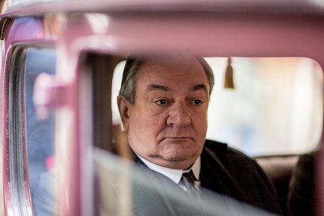 Ken Stott | ČSFD.cz