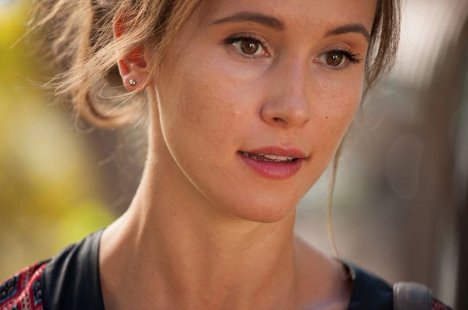 Peri Baumeister | ČSFD.cz