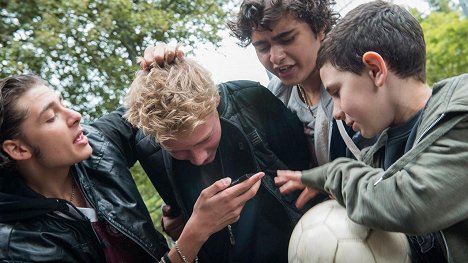 Mert Dincer | ČSFD.cz