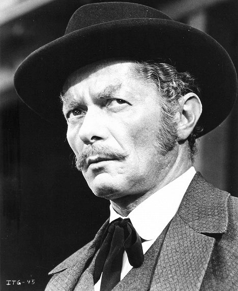 Alfred Ryder | ČSFD.cz