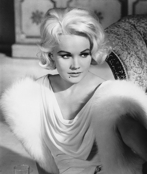 Carroll Baker | ČSFD.cz
