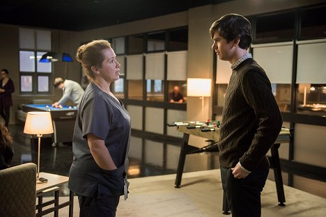 Kelly-Ruth Mercier | ČSFD.cz