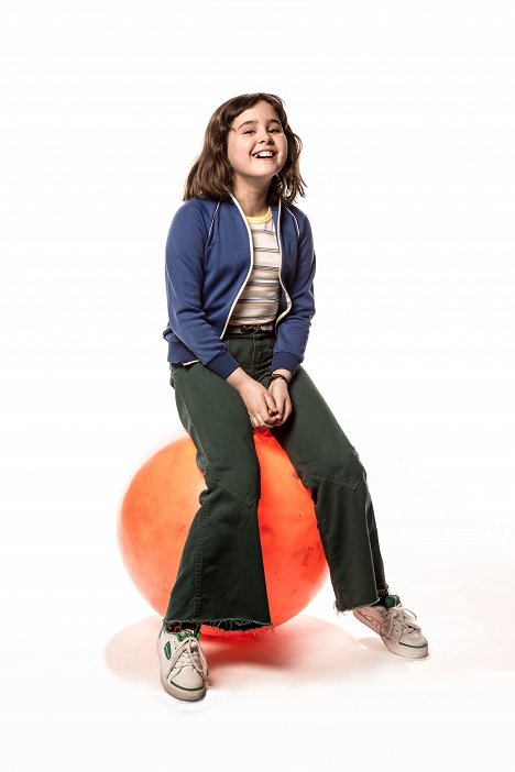 Lucy Hutchinson | Galerie - Promo | ČSFD.cz