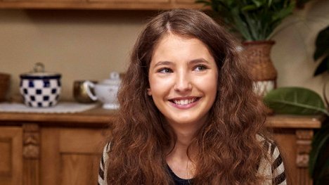 Sara Sandeva | ČSFD.cz