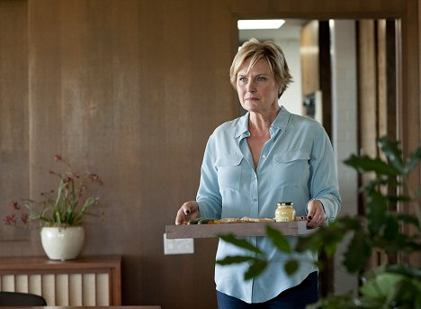 Denise Crosby | ČSFD.cz