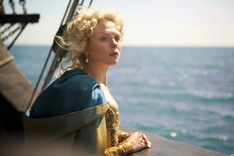 Naomi Battrick | ČSFD.cz