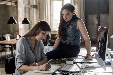 Lucie Aron | ČSFD.cz