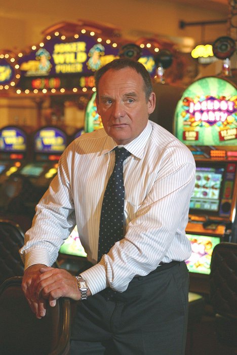 Paul Guilfoyle | ČSFD.cz