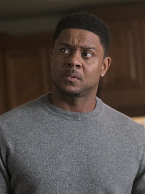 Pooch Hall | ČSFD.cz