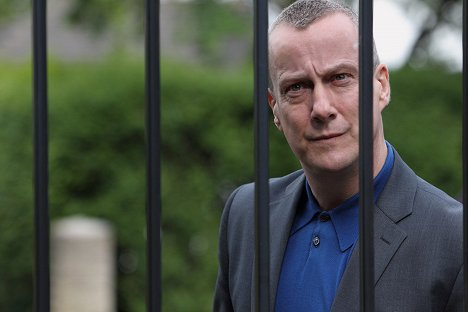 Stephen Tompkinson | ČSFD.cz