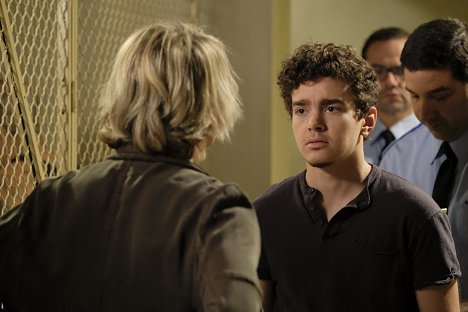 Elliot Fletcher | ČSFD.cz