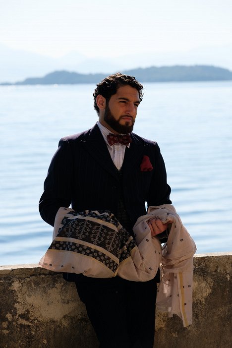 Merch Husey | ČSFD.cz