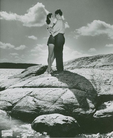 Elsie Albiin | ČSFD.cz