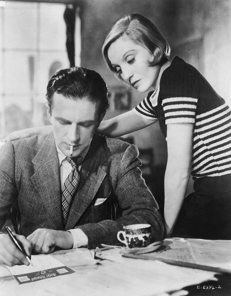 Hugh Sinclair | ČSFD.cz