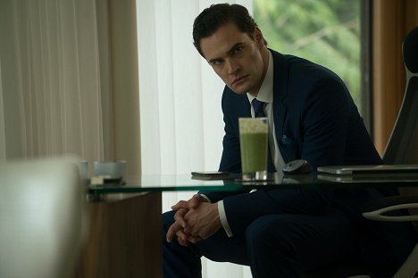 Tom Bateman | ČSFD.cz