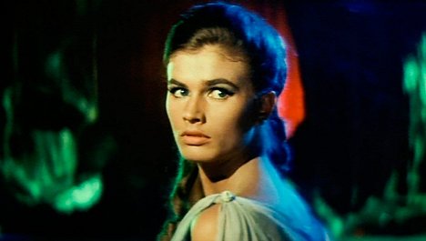 Leonora Ruffo | ČSFD.cz