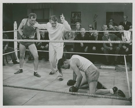 Bror Bügler | ČSFD.cz