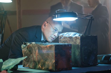 Von Flores | ČSFD.cz