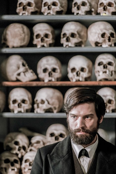 Robert Finster | ČSFD.cz